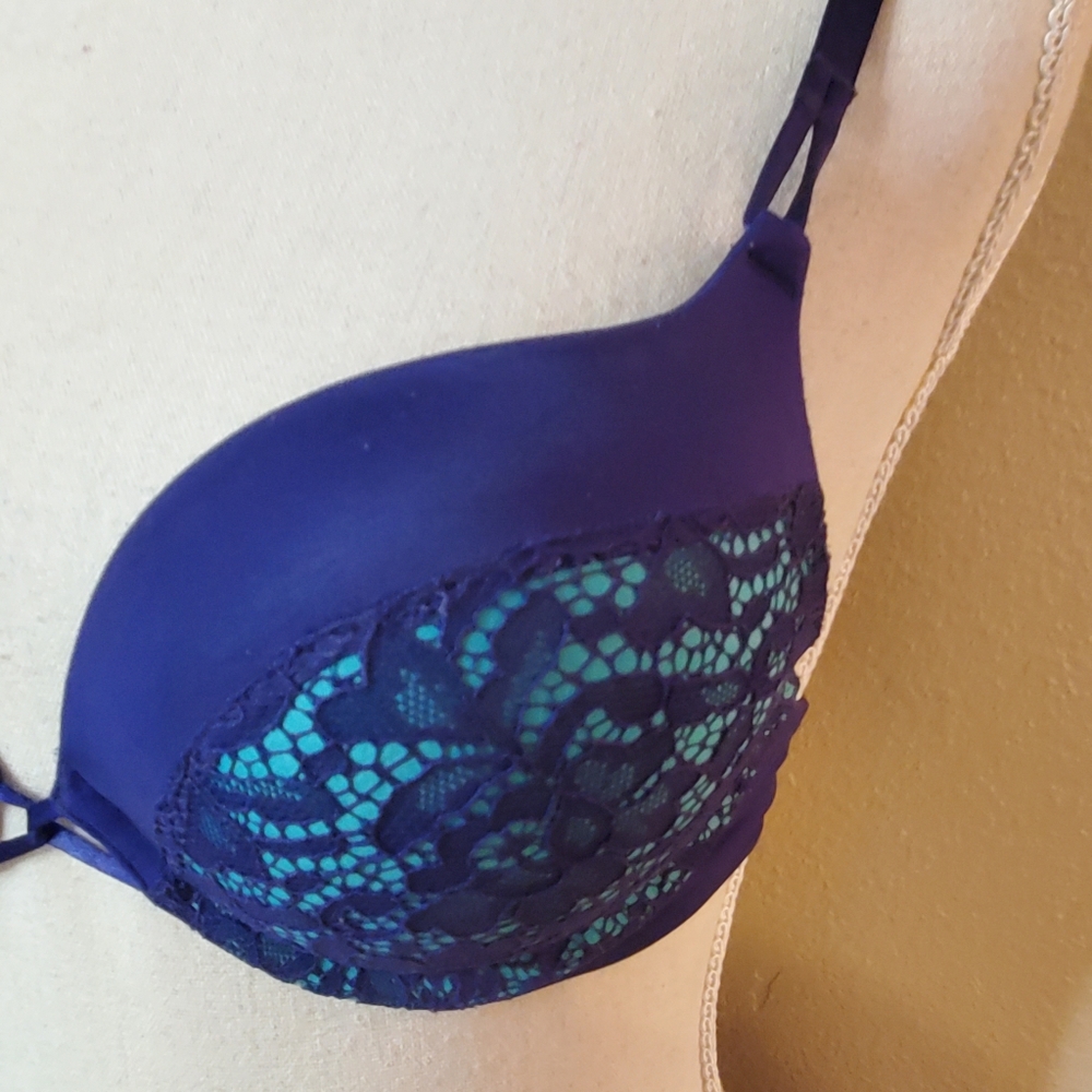 Victoria's Secret Miraculous Bra - Gem
